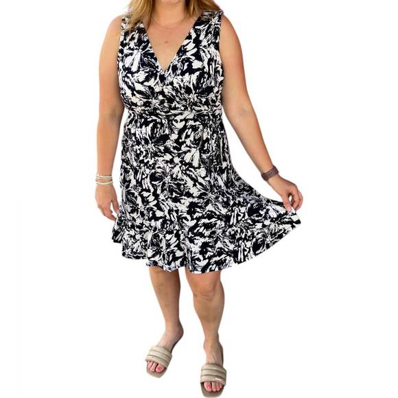 Gilli | Dresses | New Gilli Floral Wrap Dress In Navy | Poshmark